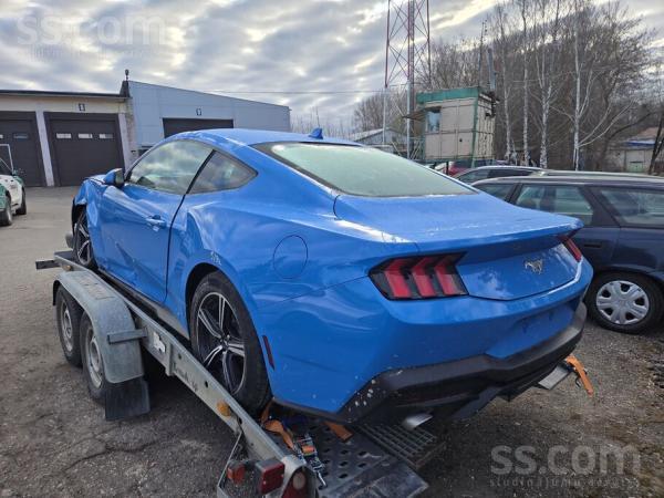 Ford Mustang 2025 in Preili, with an engine capacity of 2.30 L and mileage of 14 thousand km for 22999 €, photo 6 on AUTOMOTO.COM.LV