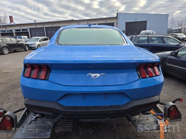 Ford Mustang 2025 in Preili, with an engine capacity of 2.30 L and mileage of 14 thousand km for 21999 €, photo 7 on AUTOMOTO.COM.LV
