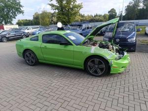 Green Ford Mustang 2013 in Radviliskis, with an engine capacity of 3.70 L and mileage of 72 thousand km for 7750 €, photo 5 on AUTOMOTO.COM.LV