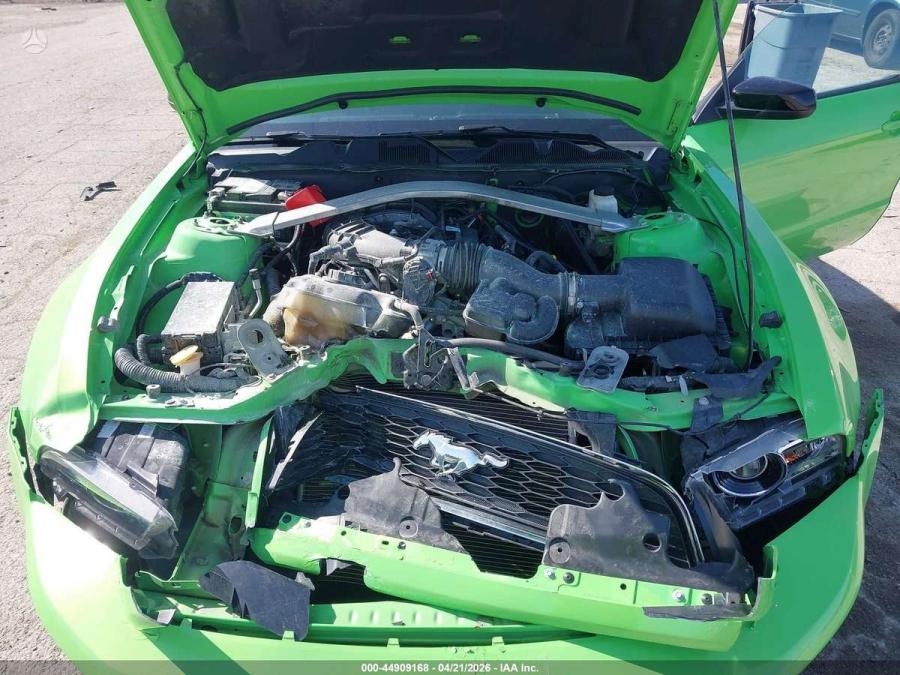 Green Ford Mustang 2013 in Radviliskis, with an engine capacity of 3.70 L and mileage of 72 thousand km for 7750 €, photo 7 on AUTOMOTO.COM.LV