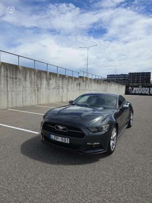 Green Ford Mustang 2015 in Vilnius, with an engine capacity of 2.26 L and mileage of 136 thousand km for 16900 €, photo 8 on AUTOMOTO.COM.LV