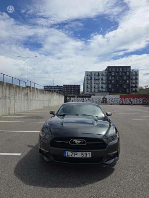 Green Ford Mustang 2015 in Vilnius, with an engine capacity of 2.26 L and mileage of 136 thousand km for 16900 €, photo 9 on AUTOMOTO.COM.LV