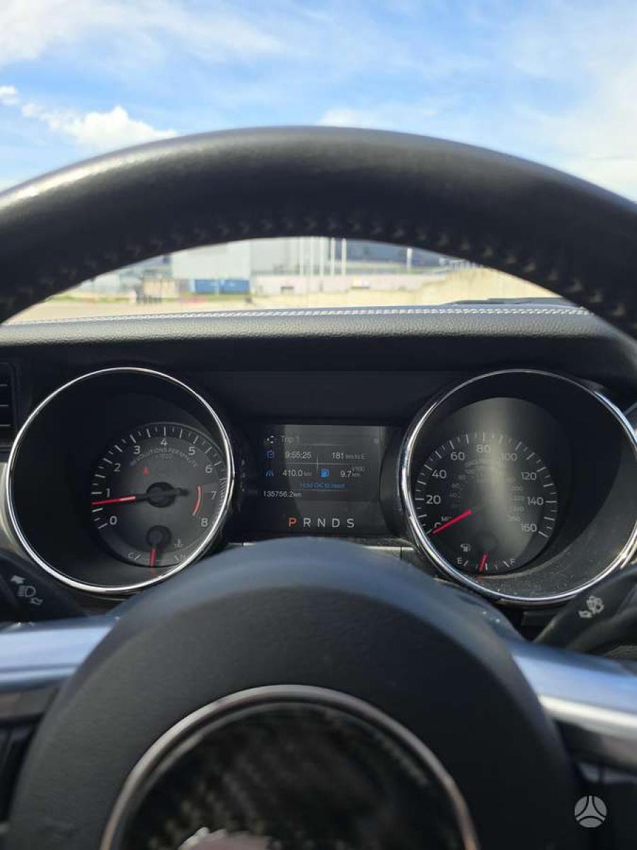 Green Ford Mustang 2015 in Vilnius, with an engine capacity of 2.26 L and mileage of 136 thousand km for 16900 €, photo 27 on AUTOMOTO.COM.LV