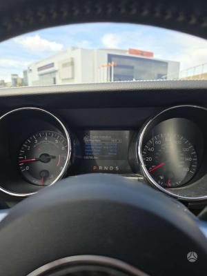 Green Ford Mustang 2015 in Vilnius, with an engine capacity of 2.26 L and mileage of 136 thousand km for 16900 €, photo 28 on AUTOMOTO.COM.LV