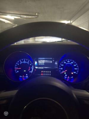Green Ford Mustang 2015 in Vilnius, with an engine capacity of 2.26 L and mileage of 136 thousand km for 16900 €, photo 32 on AUTOMOTO.COM.LV