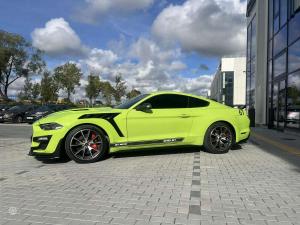 Green Ford Mustang 2020 in Klaipeda, with an engine capacity of 2.25 L and mileage of 90 thousand km for 24500 €, photo 5 on AUTOMOTO.COM.LV