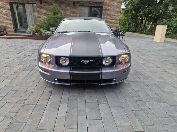 Pelēks Ford Mustang 2006 Kauņa, ar dzinēja tilpumu 4.60 L un nobraukumu 146 tūkst. km par 13800 €, foto 3 vietnē AUTOMOTO.COM.LV