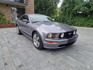 Pelēks Ford Mustang 2006 Kauņa, ar dzinēja tilpumu 4.60 L un nobraukumu 146 tūkst. km par 13800 €, foto 4 vietnē AUTOMOTO.COM.LV