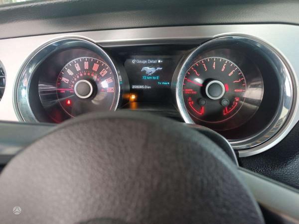 Grey Ford Mustang 2014 in Taurage, with an engine capacity of 3.73 L and mileage of 205 thousand km for 8700 €, photo 11 on AUTOMOTO.COM.LV