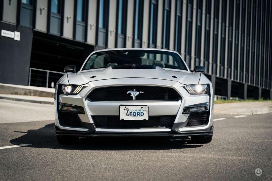 Pelēks Ford Mustang 2016 Viļņa, ar dzinēja tilpumu 3.70 L un nobraukumu 75 tūkst. km par 22500 €, foto 7 vietnē AUTOMOTO.COM.LV