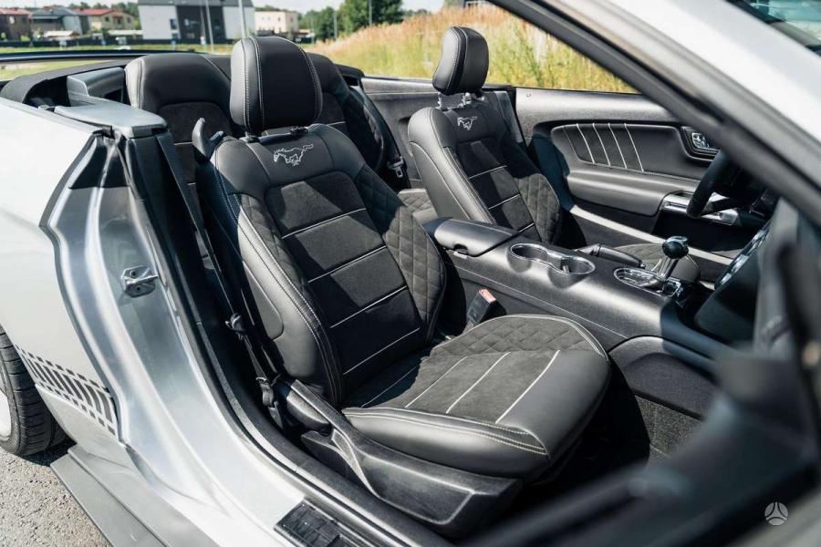 Pelēks Ford Mustang 2016 Viļņa, ar dzinēja tilpumu 3.70 L un nobraukumu 75 tūkst. km par 22500 €, foto 22 vietnē AUTOMOTO.COM.LV