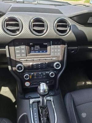 Pelēks Ford Mustang 2016 Viļņa, ar dzinēja tilpumu 3.73 L un nobraukumu 163 tūkst. km par 14450 €, foto 6 vietnē AUTOMOTO.COM.LV