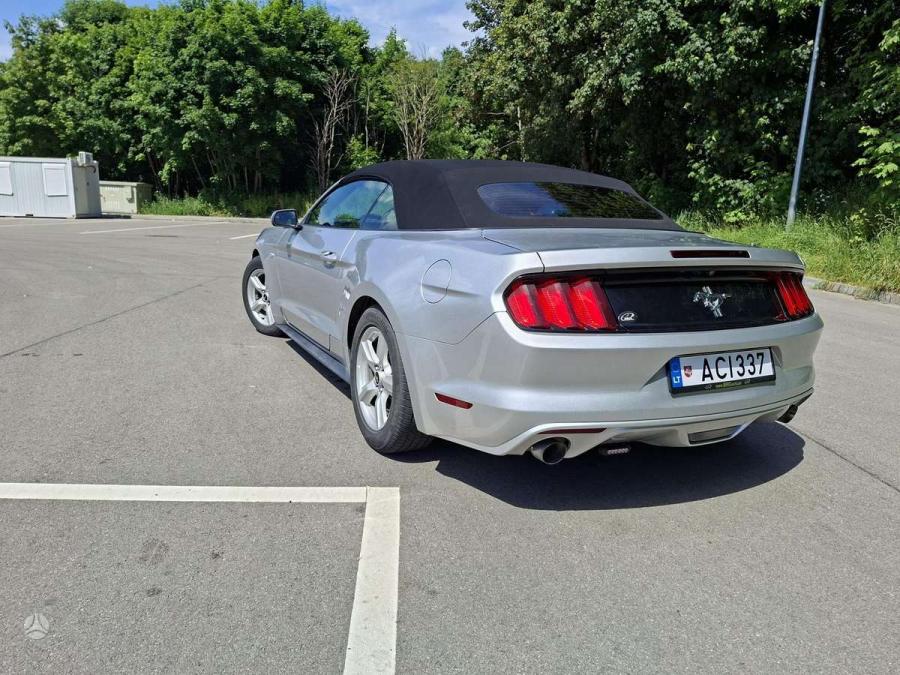 Pelēks Ford Mustang 2016 Viļņa, ar dzinēja tilpumu 3.73 L un nobraukumu 163 tūkst. km par 14450 €, foto 12 vietnē AUTOMOTO.COM.LV