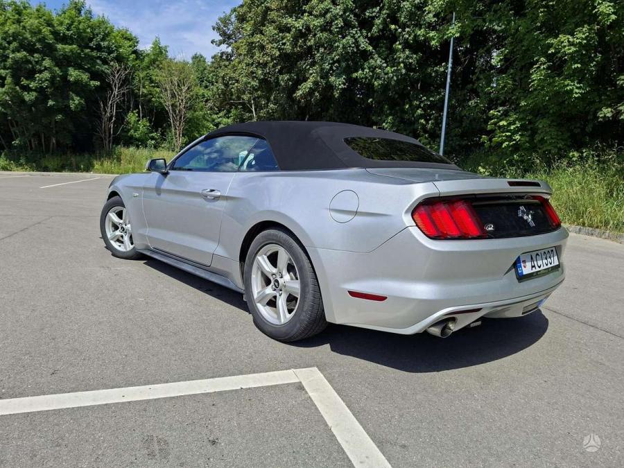 Pelēks Ford Mustang 2016 Viļņa, ar dzinēja tilpumu 3.73 L un nobraukumu 163 tūkst. km par 14450 €, foto 14 vietnē AUTOMOTO.COM.LV