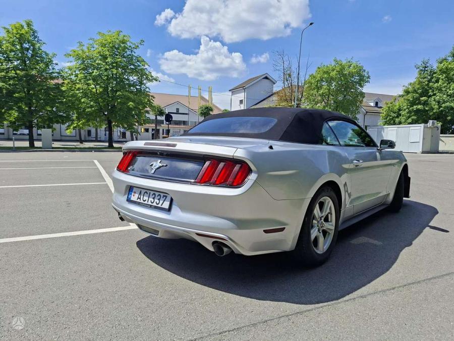 Pelēks Ford Mustang 2016 Viļņa, ar dzinēja tilpumu 3.73 L un nobraukumu 163 tūkst. km par 14450 €, foto 20 vietnē AUTOMOTO.COM.LV