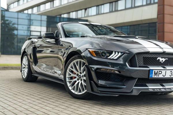Grey Ford Mustang 2016 in Klaipeda, with an engine capacity of 5.00 L and mileage of 97 thousand km for 23999 €, photo 2 on AUTOMOTO.COM.LV