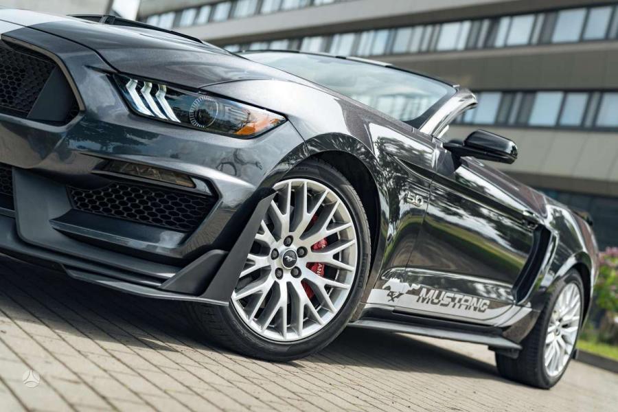Grey Ford Mustang 2016 in Klaipeda, with an engine capacity of 5.00 L and mileage of 97 thousand km for 23999 €, photo 5 on AUTOMOTO.COM.LV