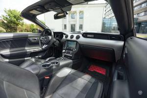 Grey Ford Mustang 2016 in Klaipeda, with an engine capacity of 5.00 L and mileage of 97 thousand km for 23999 €, photo 9 on AUTOMOTO.COM.LV