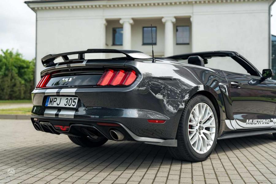 Grey Ford Mustang 2016 in Klaipeda, with an engine capacity of 5.00 L and mileage of 97 thousand km for 23999 €, photo 22 on AUTOMOTO.COM.LV