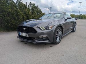 Grey Ford Mustang 2017 in Siauliai, with an engine capacity of 2.30 L and mileage of 212 thousand km for 17500 €, photo 4 on AUTOMOTO.COM.LV