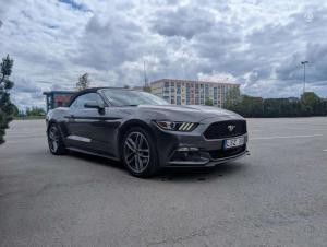 Grey Ford Mustang 2017 in Siauliai, with an engine capacity of 2.30 L and mileage of 212 thousand km for 17500 €, photo 10 on AUTOMOTO.COM.LV