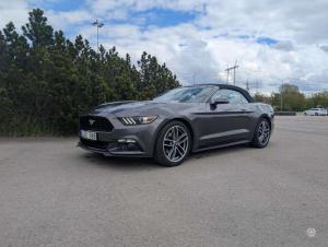 Grey Ford Mustang 2017 in Siauliai, with an engine capacity of 2.30 L and mileage of 212 thousand km for 17500 €, photo 12 on AUTOMOTO.COM.LV