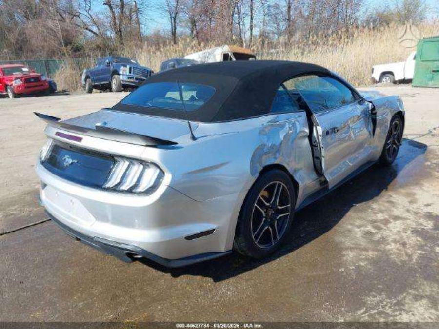 Grey Ford Mustang 2018 in Klaipeda, with an engine capacity of 2.30 L and mileage of 142 thousand km for 7100 €, photo 5 on AUTOMOTO.COM.LV