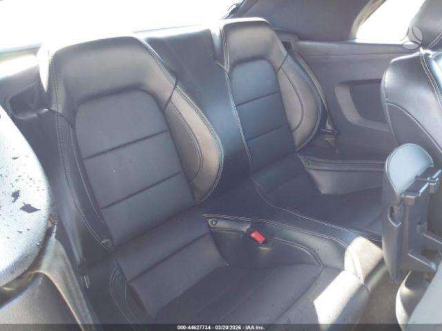 Grey Ford Mustang 2018 in Klaipeda, with an engine capacity of 2.30 L and mileage of 142 thousand km for 7100 €, photo 9 on AUTOMOTO.COM.LV