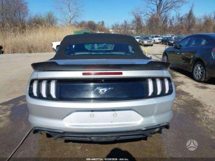 Grey Ford Mustang 2018 in Klaipeda, with an engine capacity of 2.30 L and mileage of 142 thousand km for 7100 €, photo 18 on AUTOMOTO.COM.LV