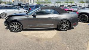 Grey Ford Mustang 2018 in Ukmerge, with an engine capacity of 2.25 L and mileage of 209 thousand km for 7149 €, photo 8 on AUTOMOTO.COM.LV