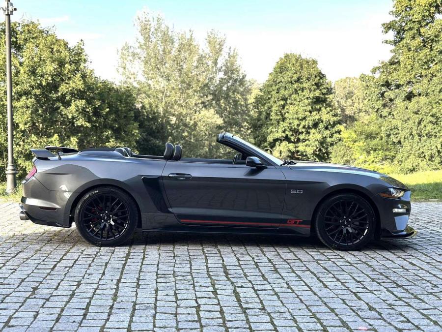 Grey Ford Mustang 2018 in Vilnius, with an engine capacity of 5.04 L and mileage of 86 thousand km for 25000 €, photo 3 on AUTOMOTO.COM.LV