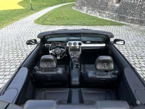 Grey Ford Mustang 2018 in Vilnius, with an engine capacity of 5.04 L and mileage of 86 thousand km for 25000 €, photo 18 on AUTOMOTO.COM.LV
