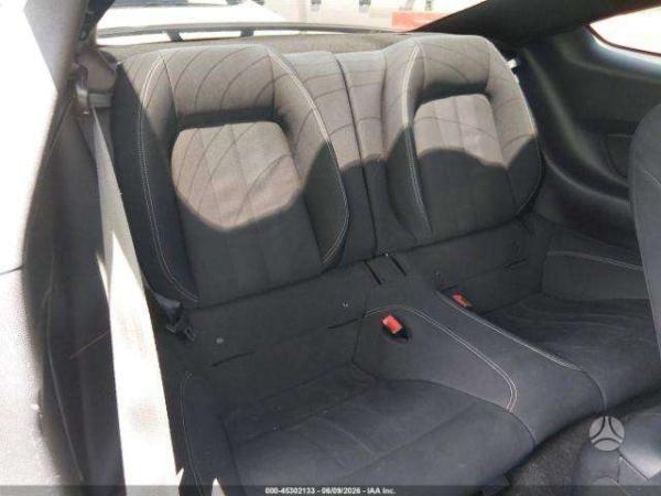 Grey Ford Mustang 2019 in Klaipeda, with an engine capacity of 2.25 L and mileage of 142 thousand km for 7445 €, photo 8 on AUTOMOTO.COM.LV