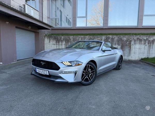 Pelēks Ford Mustang 2019 Viļņa, ar dzinēja tilpumu 2.25 L un nobraukumu 129 tūkst. km par 16400 €, foto 2 vietnē AUTOMOTO.COM.LV