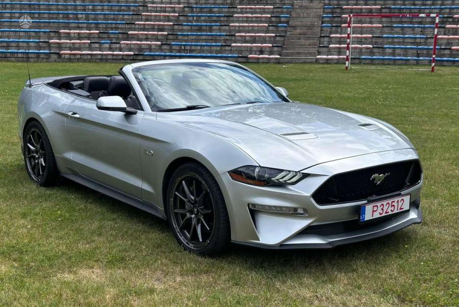 Grey Ford Mustang 2019 in Druskininkai, with an engine capacity of 4.95 L and mileage of 105 thousand km for 25047 €, photo 4 on AUTOMOTO.COM.LV