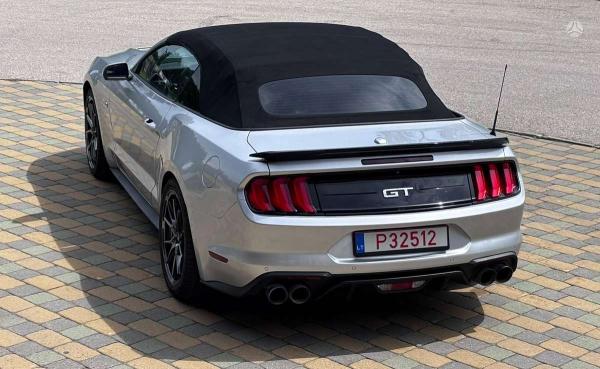 Grey Ford Mustang 2019 in Druskininkai, with an engine capacity of 4.95 L and mileage of 105 thousand km for 25047 €, photo 7 on AUTOMOTO.COM.LV