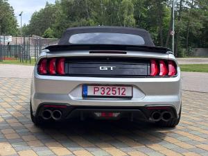 Grey Ford Mustang 2019 in Druskininkai, with an engine capacity of 4.95 L and mileage of 105 thousand km for 25047 €, photo 12 on AUTOMOTO.COM.LV