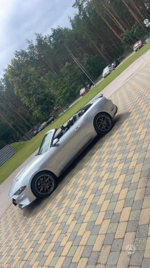 Grey Ford Mustang 2019 in Druskininkai, with an engine capacity of 4.95 L and mileage of 105 thousand km for 25047 €, photo 16 on AUTOMOTO.COM.LV