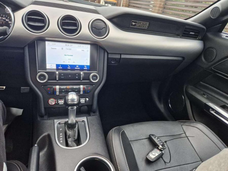 Pelēks Ford Mustang 2020 Klaipėda, ar dzinēja tilpumu 4.95 L un nobraukumu 109 tūkst. km par 25900 €, foto 14 vietnē AUTOMOTO.COM.LV