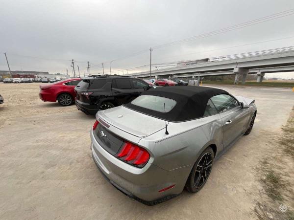 Grey Ford Mustang 2021 in Ukmerge, with an engine capacity of 2.25 L and mileage of 89 thousand km for 13490 €, photo 2 on AUTOMOTO.COM.LV