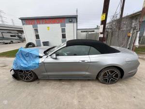 Grey Ford Mustang 2021 in Ukmerge, with an engine capacity of 2.25 L and mileage of 89 thousand km for 13490 €, photo 5 on AUTOMOTO.COM.LV