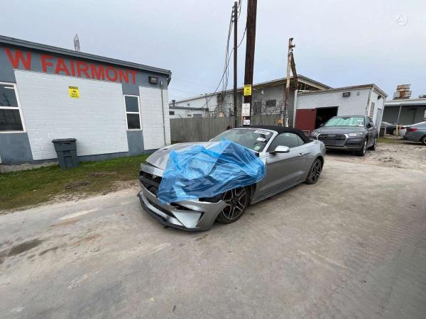 Grey Ford Mustang 2021 in Ukmerge, with an engine capacity of 2.25 L and mileage of 89 thousand km for 13490 €, photo 6 on AUTOMOTO.COM.LV