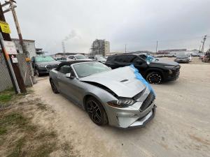 Grey Ford Mustang 2021 in Ukmerge, with an engine capacity of 2.25 L and mileage of 89 thousand km for 13490 €, photo 10 on AUTOMOTO.COM.LV