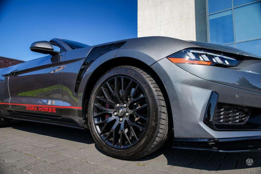 Pelēks Ford Mustang 2022 Marijampole, ar dzinēja tilpumu 5.04 L un nobraukumu 13 tūkst. km par 35450 €, foto 7 vietnē AUTOMOTO.COM.LV