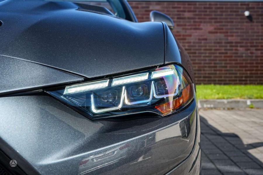 Pelēks Ford Mustang 2022 Marijampole, ar dzinēja tilpumu 5.04 L un nobraukumu 13 tūkst. km par 35450 €, foto 9 vietnē AUTOMOTO.COM.LV