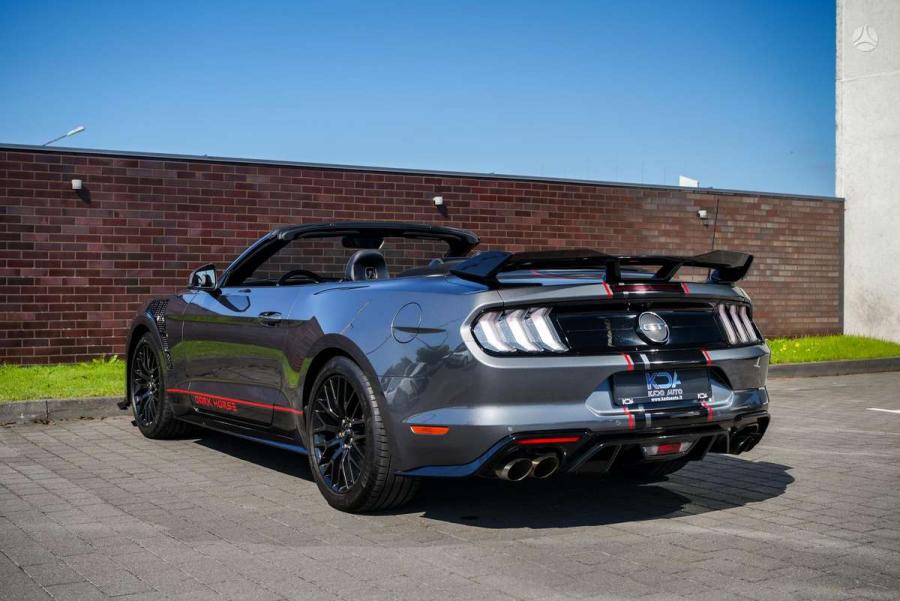 Pelēks Ford Mustang 2022 Marijampole, ar dzinēja tilpumu 5.04 L un nobraukumu 13 tūkst. km par 35450 €, foto 11 vietnē AUTOMOTO.COM.LV
