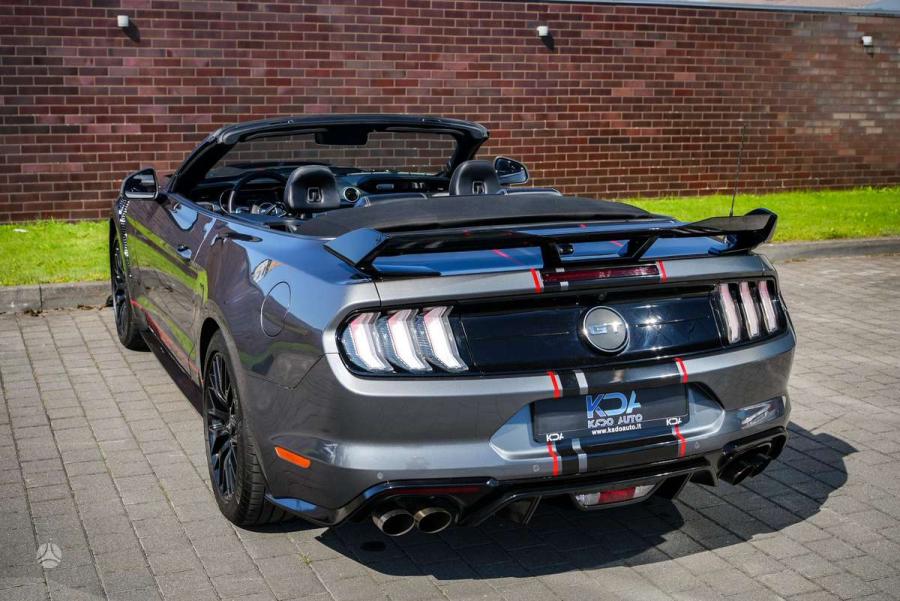 Pelēks Ford Mustang 2022 Marijampole, ar dzinēja tilpumu 5.04 L un nobraukumu 13 tūkst. km par 35450 €, foto 12 vietnē AUTOMOTO.COM.LV
