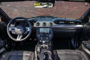 Pelēks Ford Mustang 2022 Marijampole, ar dzinēja tilpumu 5.04 L un nobraukumu 13 tūkst. km par 35450 €, foto 21 vietnē AUTOMOTO.COM.LV