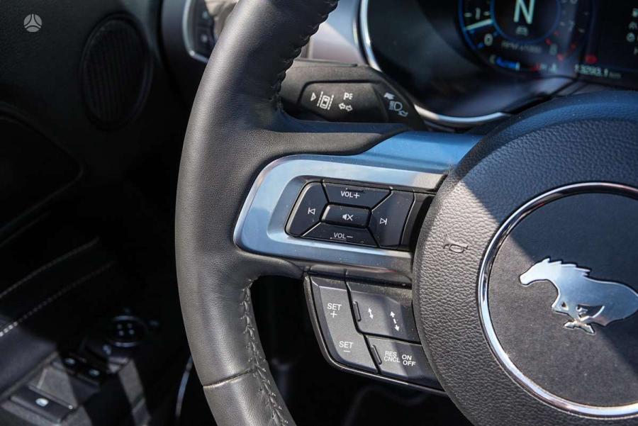 Pelēks Ford Mustang 2022 Marijampole, ar dzinēja tilpumu 5.04 L un nobraukumu 13 tūkst. km par 35450 €, foto 28 vietnē AUTOMOTO.COM.LV