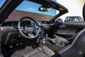 Pelēks Ford Mustang 2022 Marijampole, ar dzinēja tilpumu 5.04 L un nobraukumu 13 tūkst. km par 35450 €, foto 33 vietnē AUTOMOTO.COM.LV